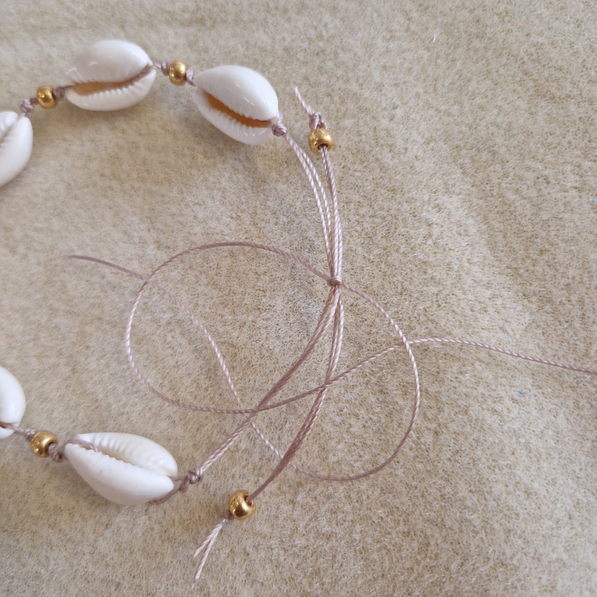 DIY kauri schelp armband - Creadream Blog